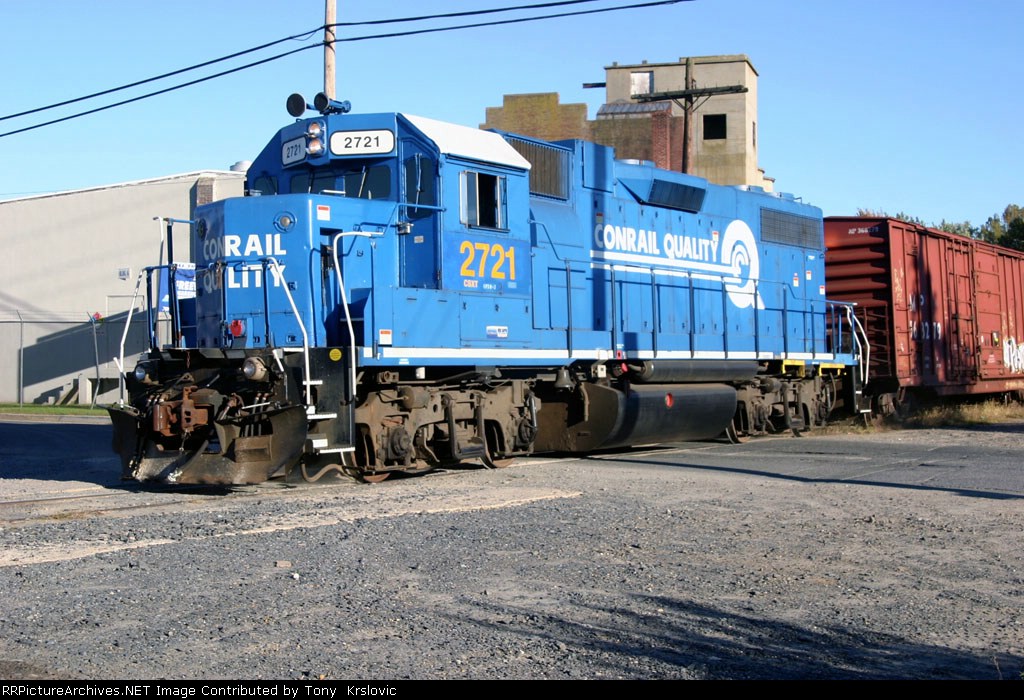 CSX 2721 SA31 with a real nice Conrail Quality GP38-2